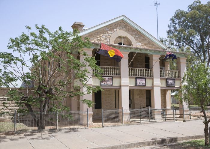 White Cliffs Area, Outback NSW - Plan a Holiday | Visit NSW