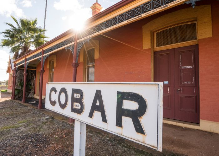 Cobar & surrounds - Towns, things to do & more | Visit NSW