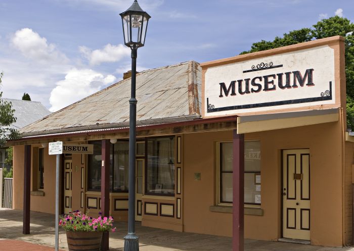 Boorowa, The Hilltops – Accommodation, things to do & more | Visit NSW