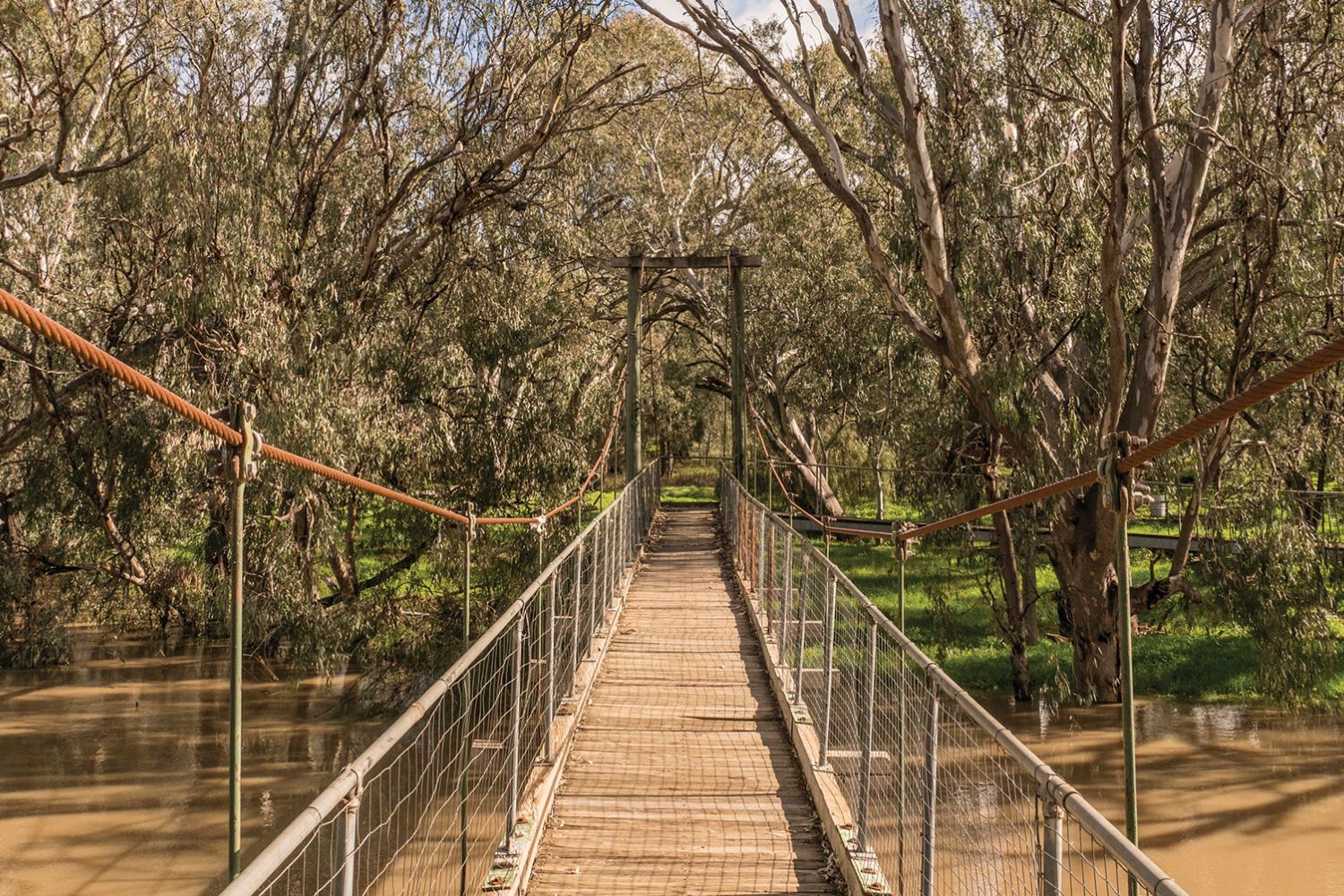 Hillston NSW - Accommodation, Maps, Attractions & Events