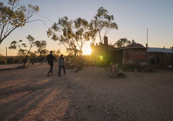 A long weekend in Lightning Ridge | Visit NSW