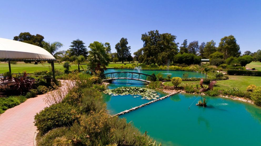 Howlong - Things to Do, Camping & Events