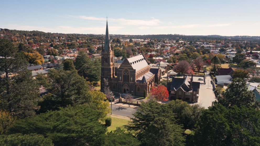 Armidale - Accommodation, cool climate wines & national parks | Visit NSW