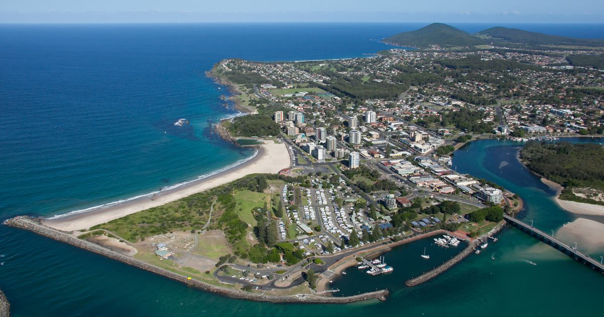 Forster NSW - Plan a Holiday - Things to Do, Hotels, Beach & Caravan Parks