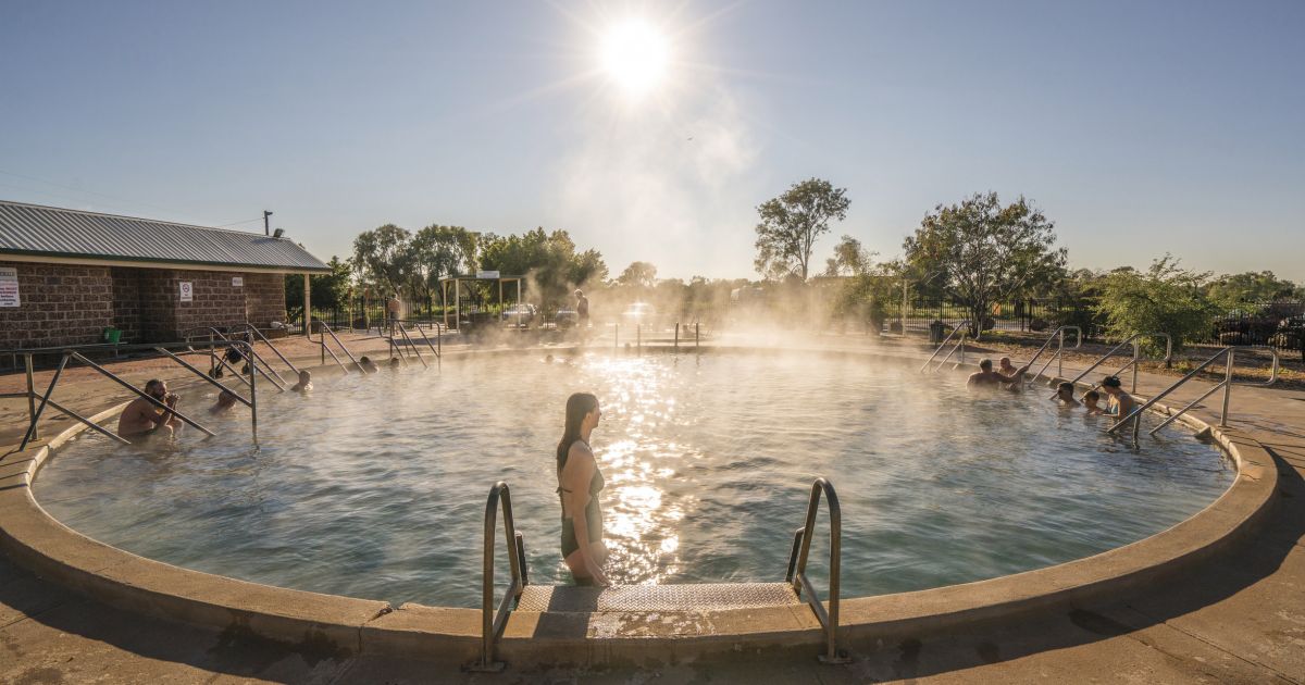 Lightning Ridge NSW | Best Time to Visit, Things to Do & Maps