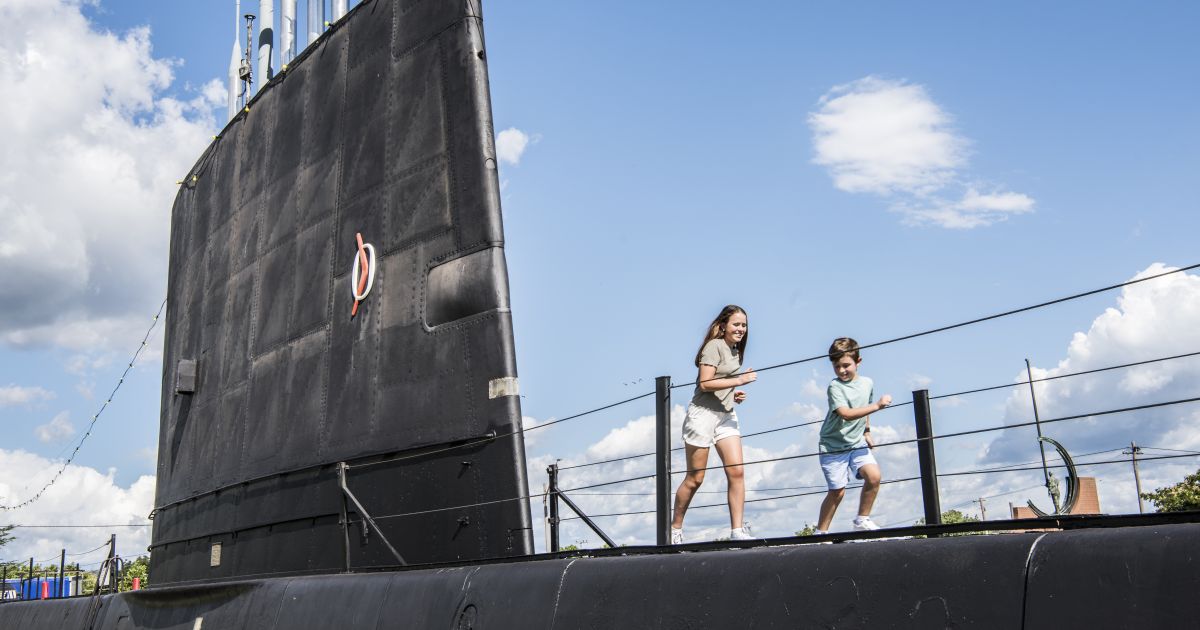 Holbrook, The Murray - Accommodation, things to do & more | Visit NSW