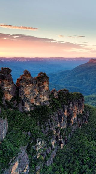 Katoomba, NSW - Find Restaurants, Accommodation and Walks